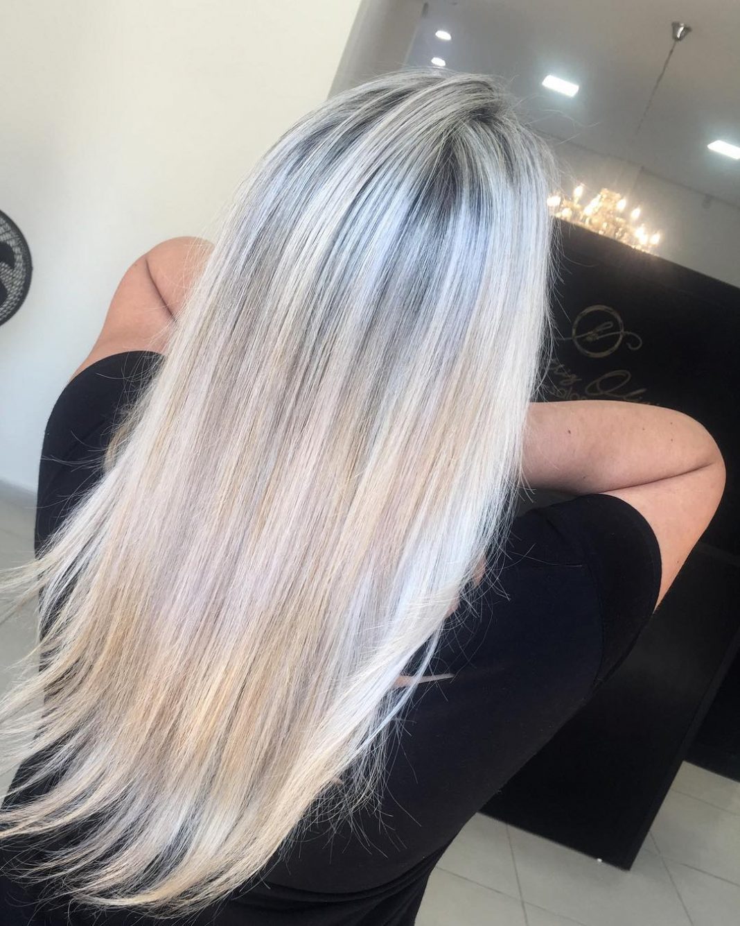 Cabelo platinado feminino: 24 inspirações para um visual deslumbrante