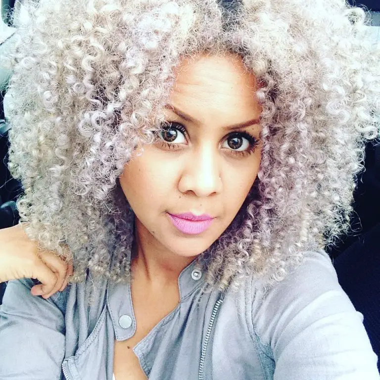 Cabelo platinado feminino: 24 inspirações para um visual deslumbrante