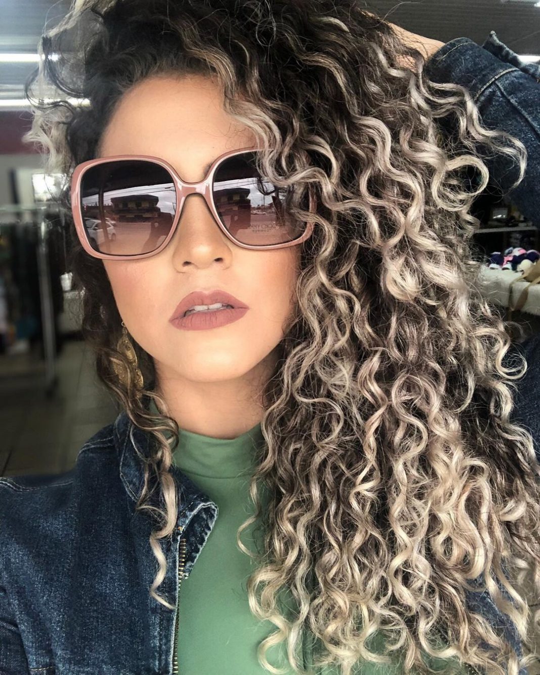 Cabelo platinado feminino: 24 inspirações para um visual deslumbrante
