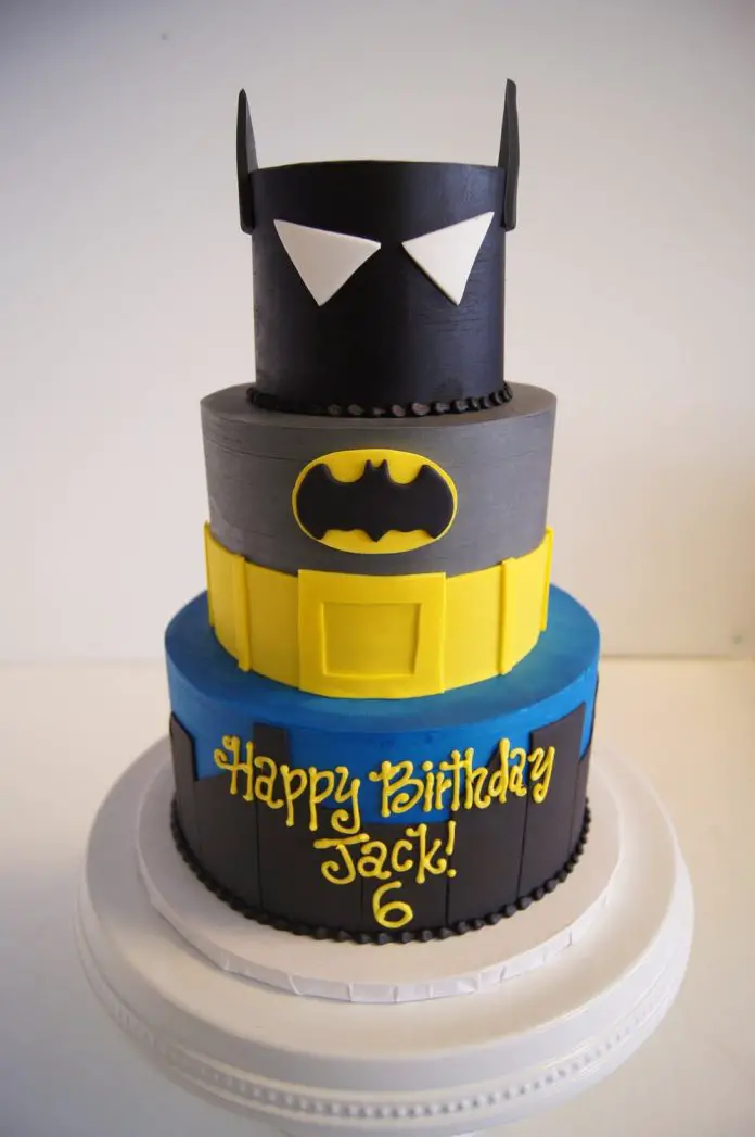 Bolo do Batman: Decorações, Modelos e Passo a Passo